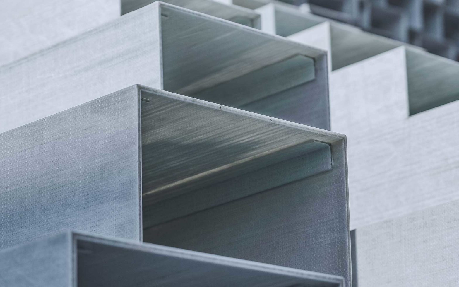 Metall kleben [Anleitung] – Kleben statt Schweißen mit Metallkleber