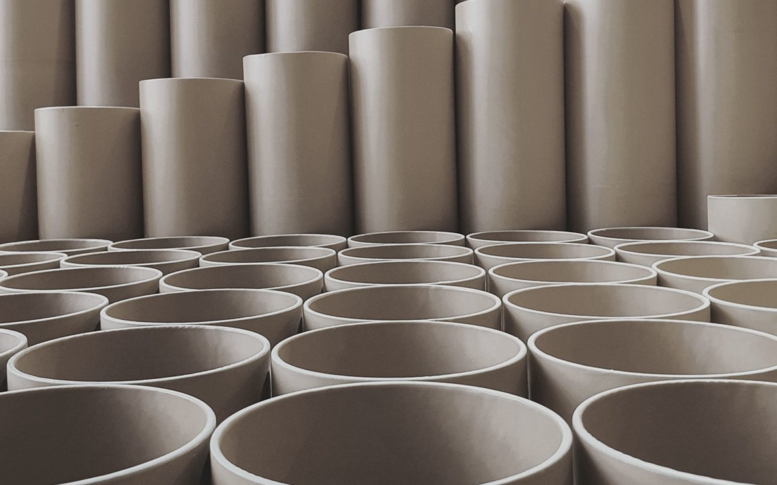 PVC kleben [Anleitung] – Die besten Kleber für Hart- & Weich-PVC